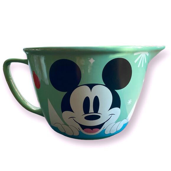 Disney | Kitchen | Disneys Mickey Mouse Large Holiday Mixing Bowl ...